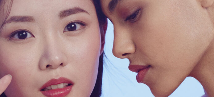 Sisley's innovative shade finders help you discover your perfect match!