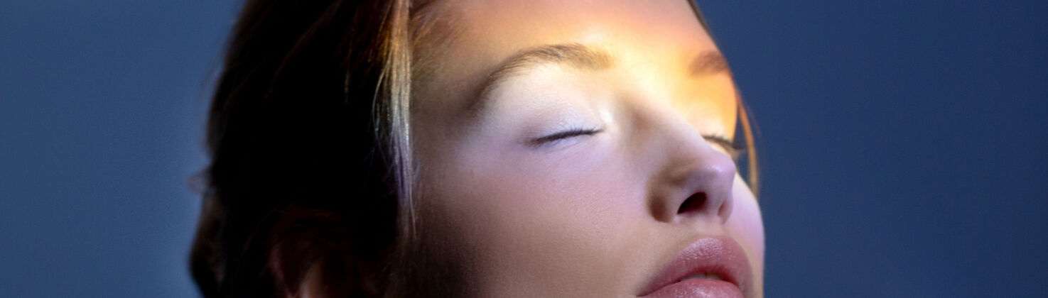 Phyto Blanc At Night – Radiance revealed in the night / Capture light ...