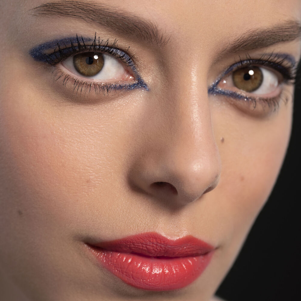 Tropical Blue Look - Sisley Paris