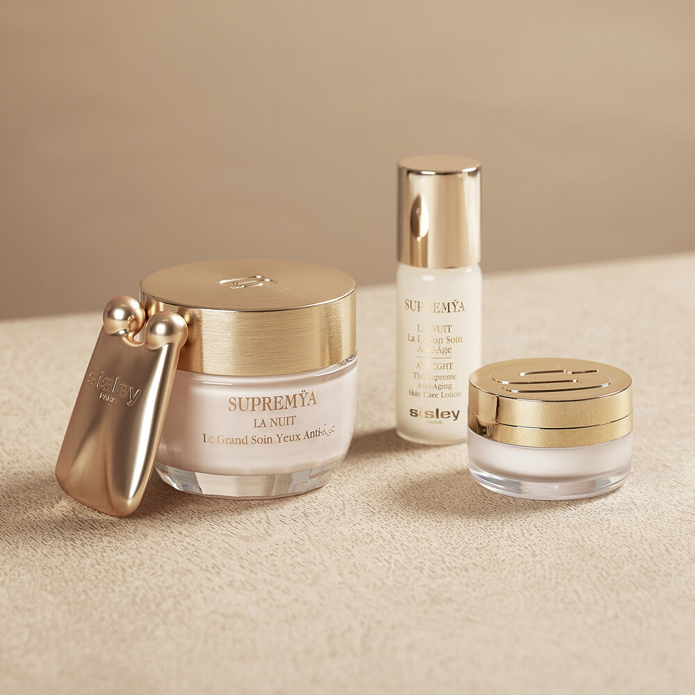 The Supremÿa Rejuvenating Eye Treatment - Sisley Paris