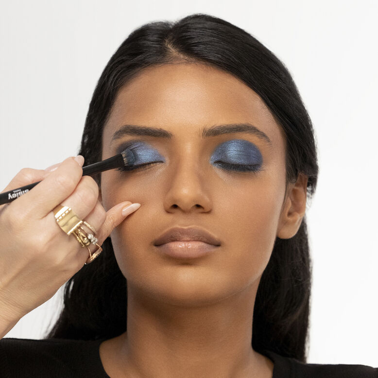 Bold Party Look - Sisley Paris