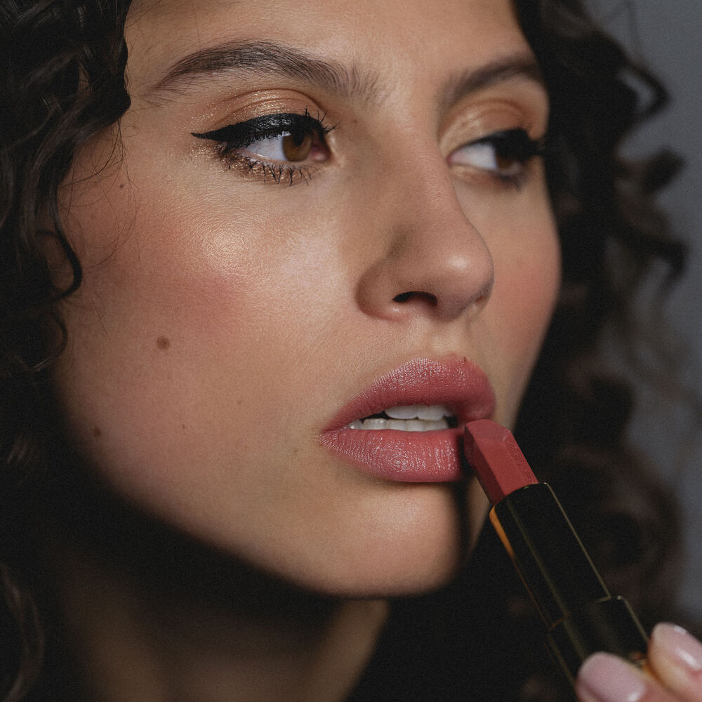 Soft Romance Look - Sisley Paris