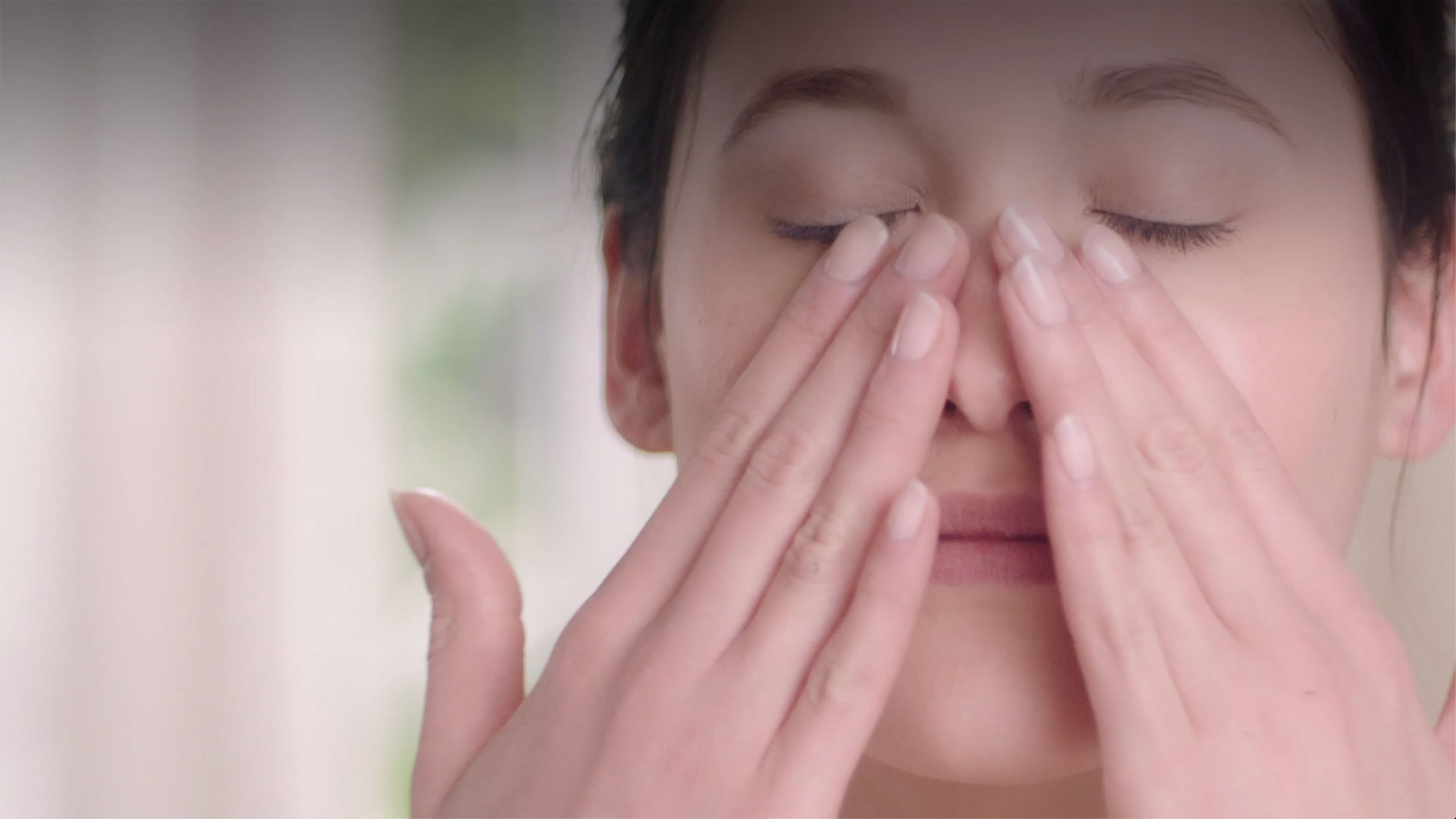 Officiële website van Sisley Paris: huidverzorging, make-up, parfum ...